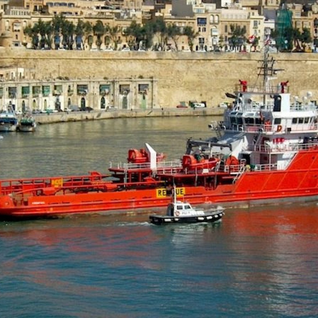 AHT/AHTS/AHTSV – Sale And Purchase- Vessels