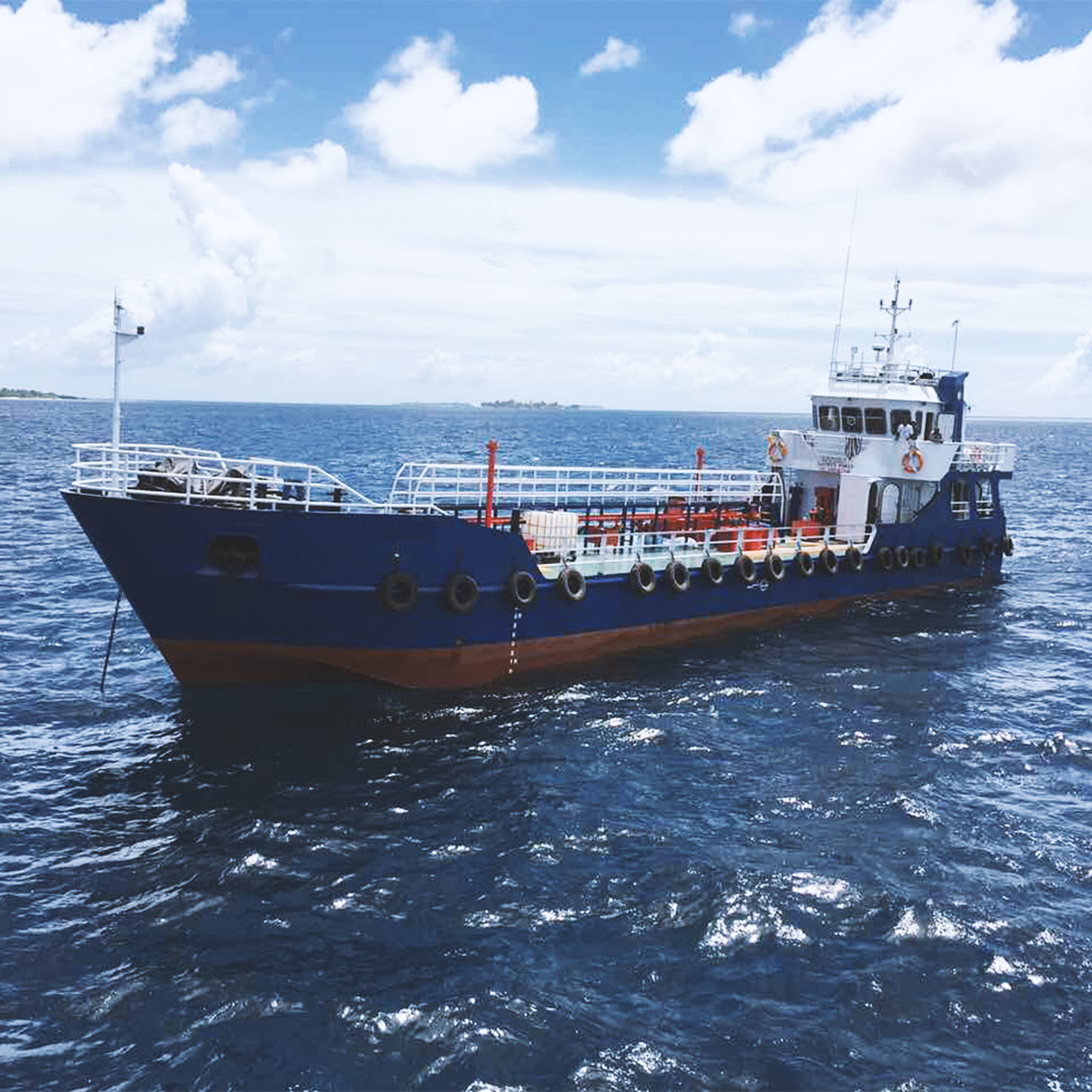 SPOB SELF PROPELLED OIL TANKER BARGE – Sale And Purchase- Vessels
